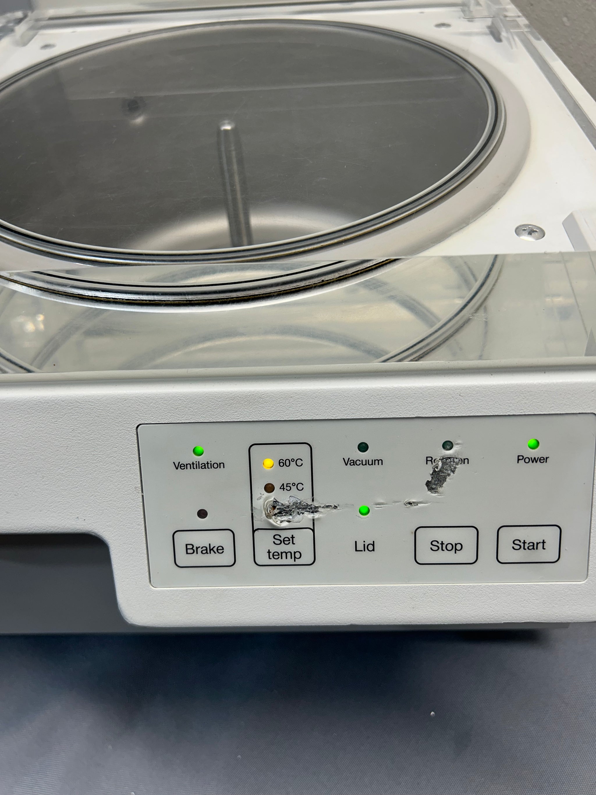 Eppendorf Vacufuge Vacuum Concentrator 5301 – Alternative Lab Source